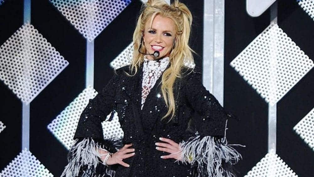 Annalisa e Rose Villain come Thelma e Louise nel video di "Eva+Eva"