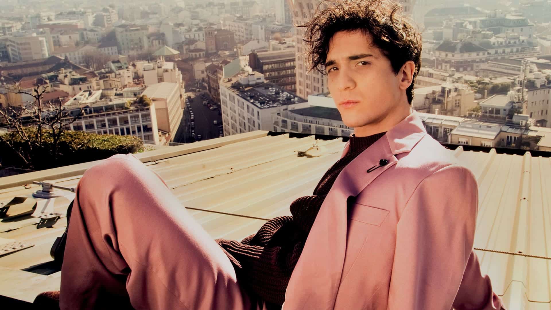 Intervista a Tananai per il numero di gennaio dedicato a Milano ...