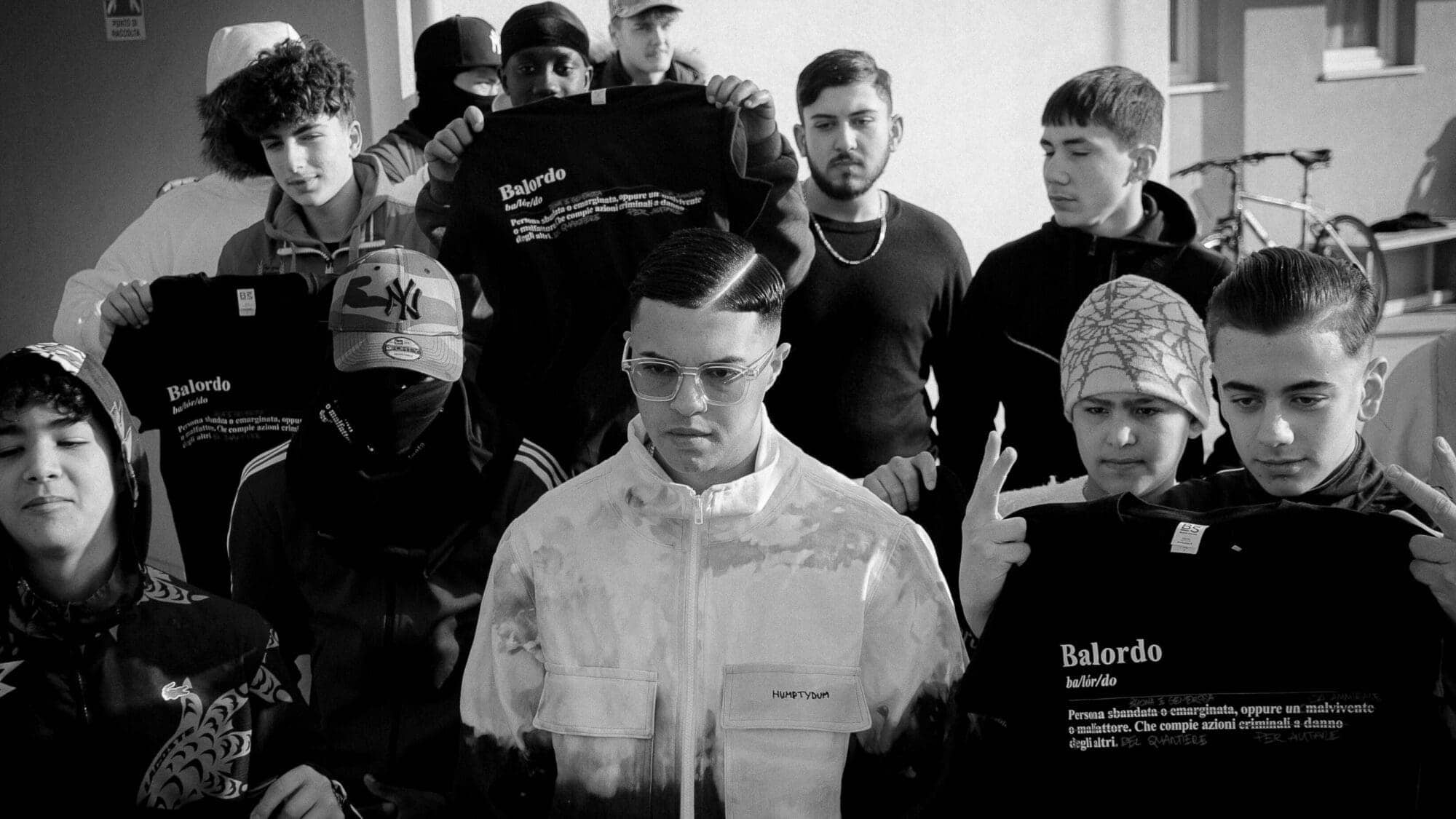 Solo Dio vede San Siro: in quartiere con Sacky - Billboard Italia