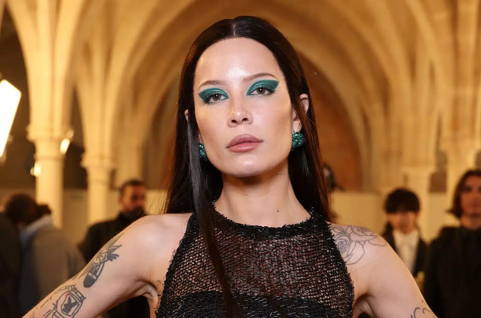 Halsey annuncia il nuovo album e svela la lotta contro la leucemia ...