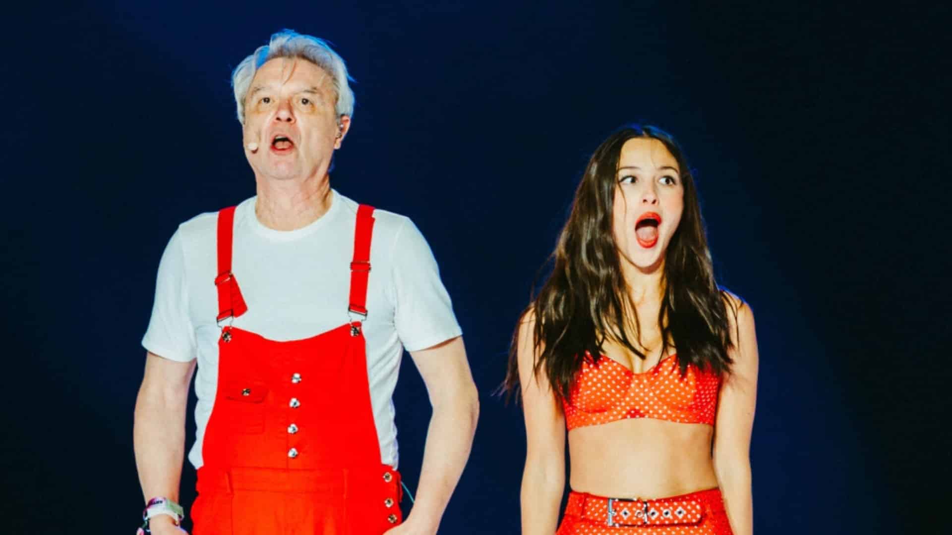David Byrne fa una cover di “drivers license” di Olivia Rodrigo ...