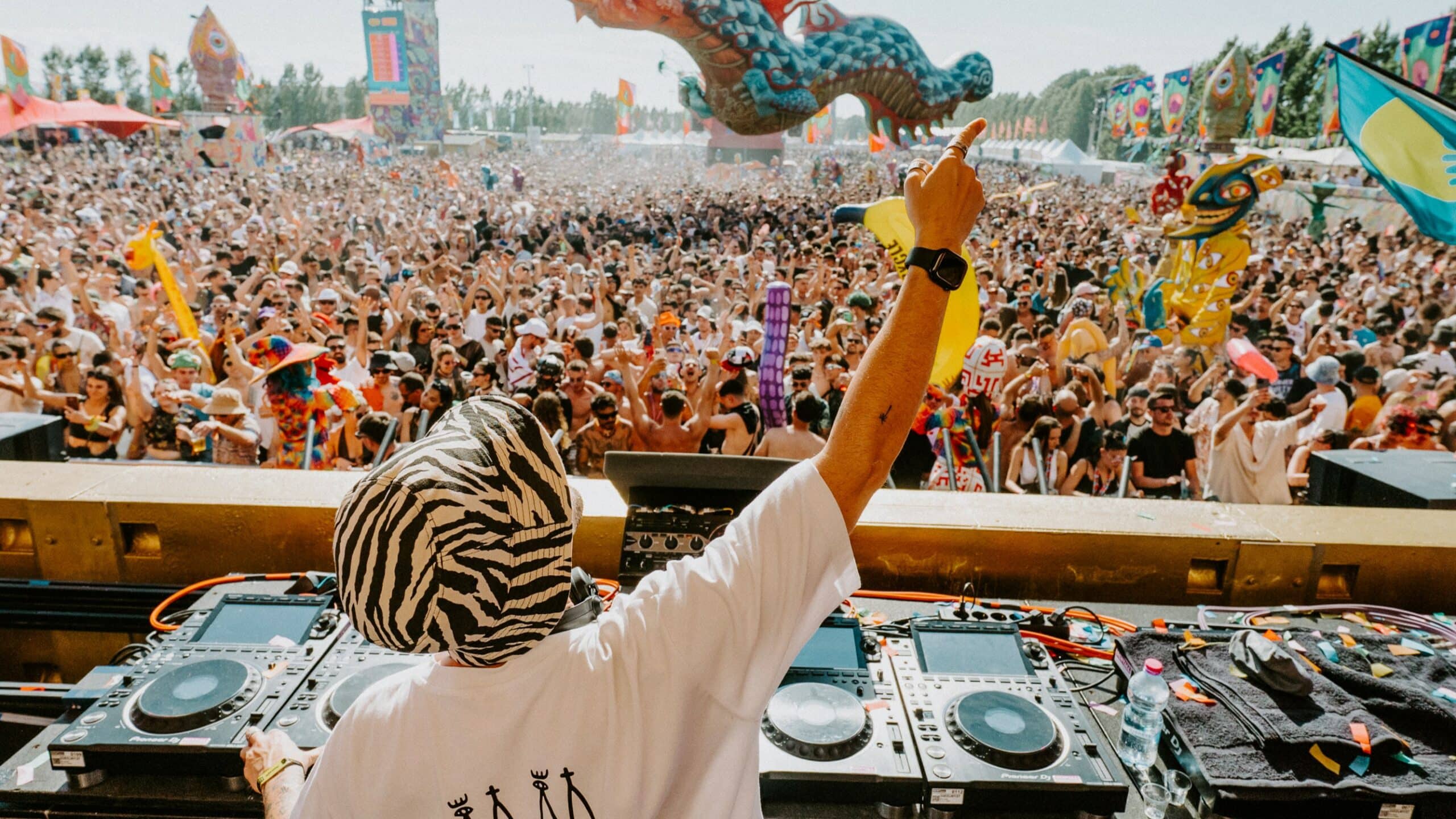 elrow Town Italy torna all'IREN Green Park di Campovolo - Billboard Italia