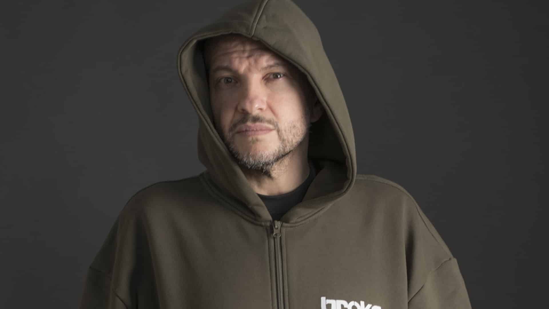 Il rapper Kento porta a teatro “La cella di fronte” - Billboard Italia